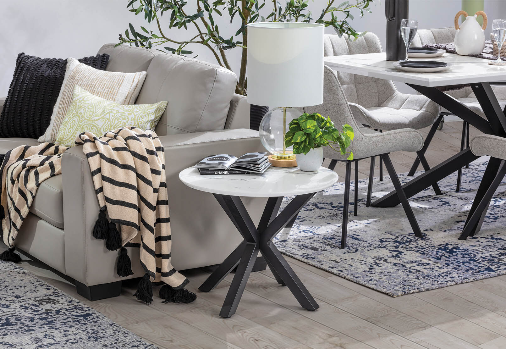 WHITE MARBLE ARABELLA Lamp Table