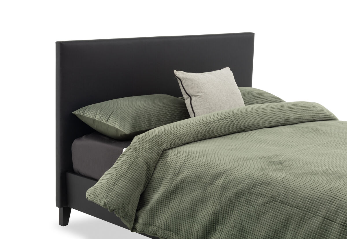 BLACK GERARDO King Bed