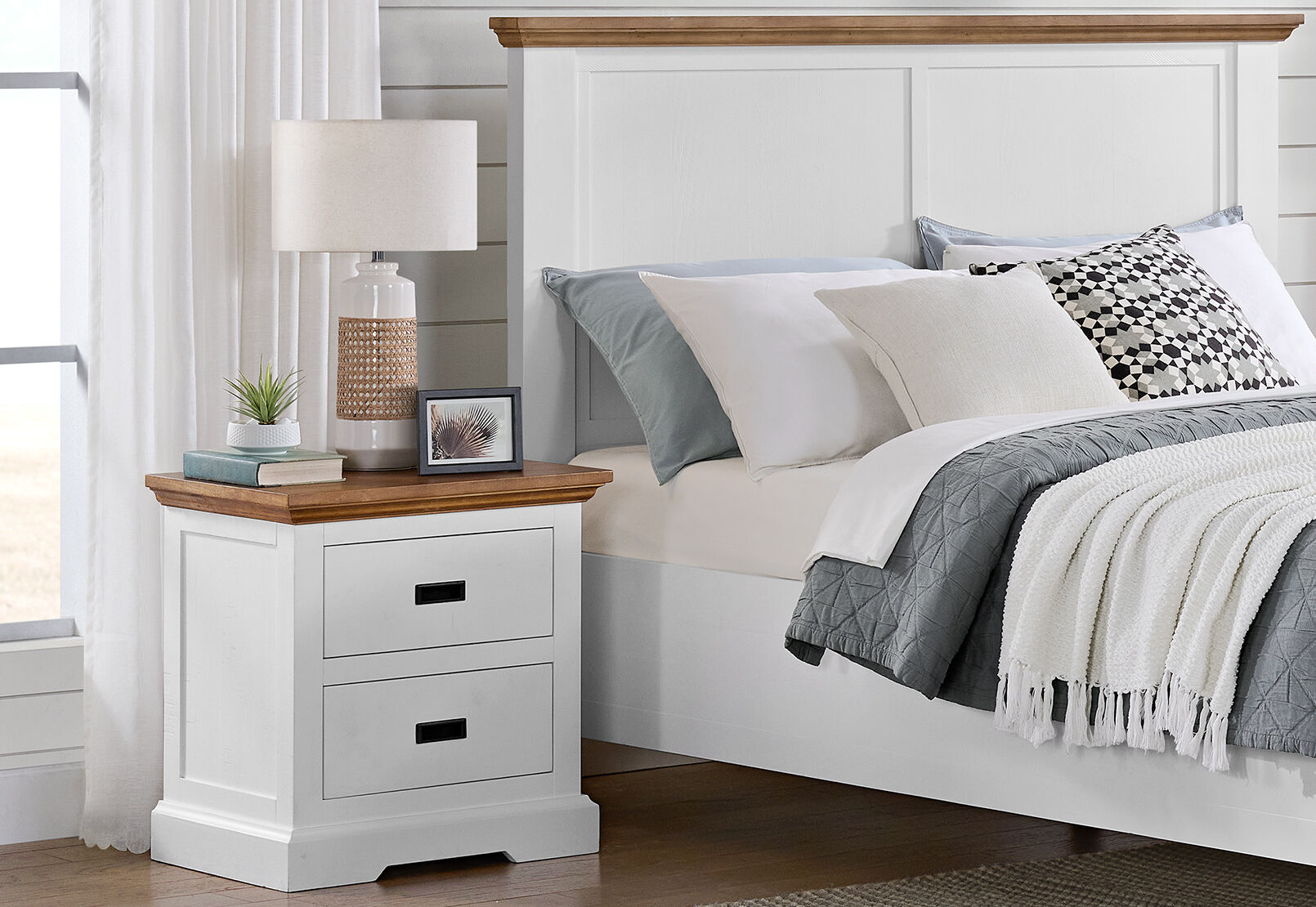 WHITE/DARK PINE CHARLSBOURG Bedside Table