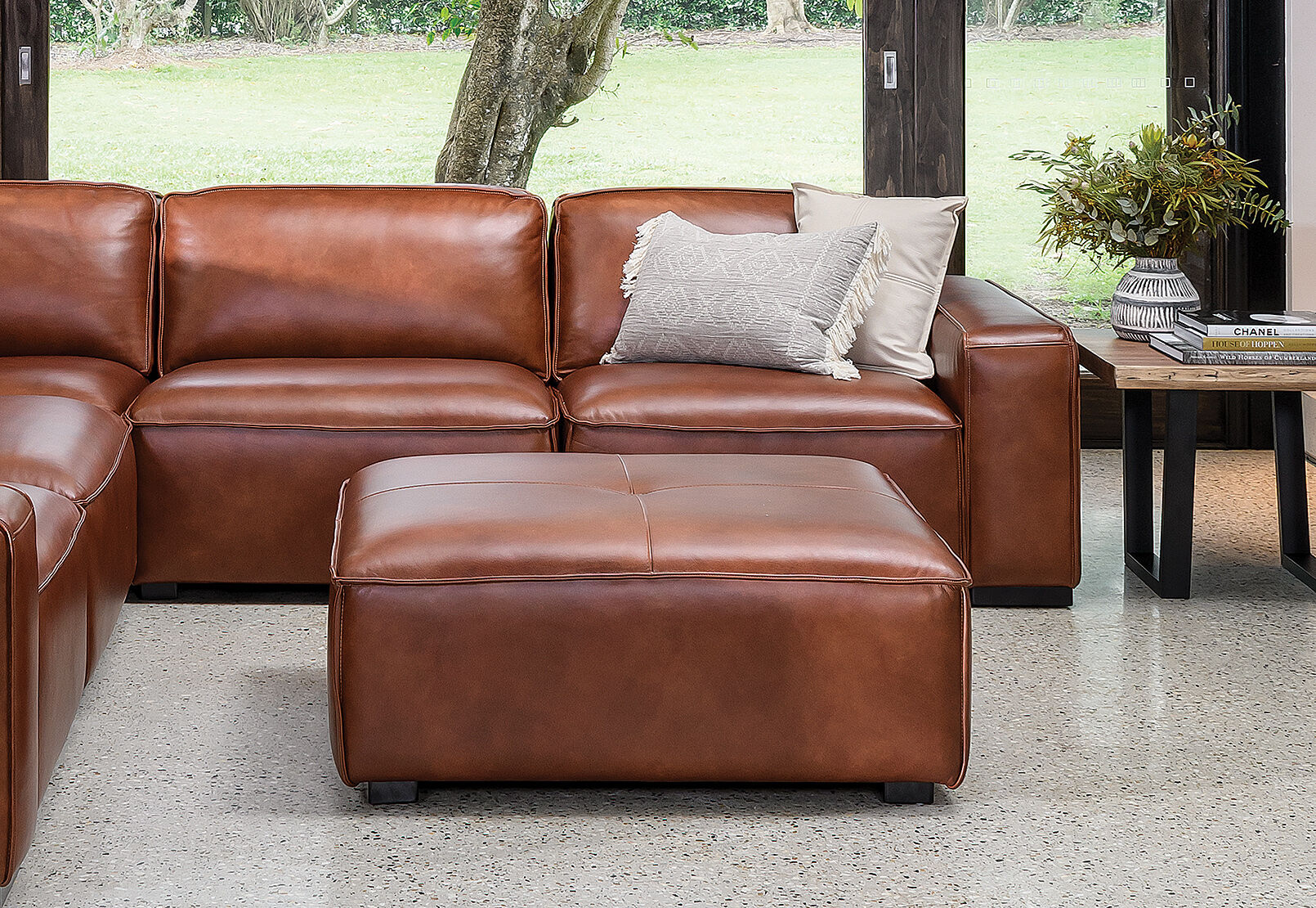 MAHOGANY VERENA Leather Ottoman