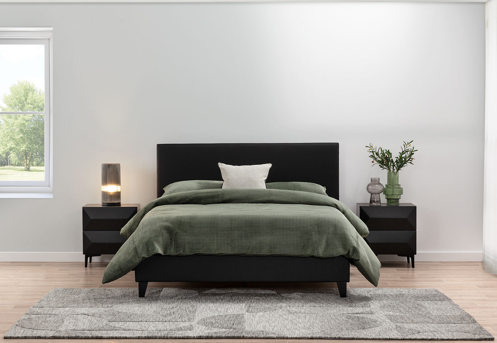 BLACK GERARDO King Bed