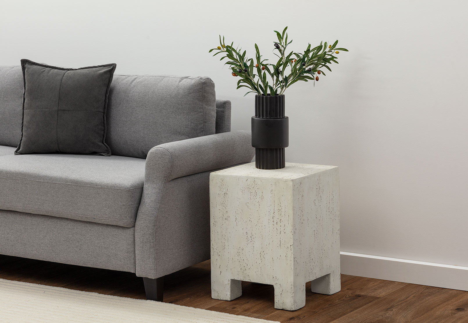 CREAM ROBLES Lamp Table