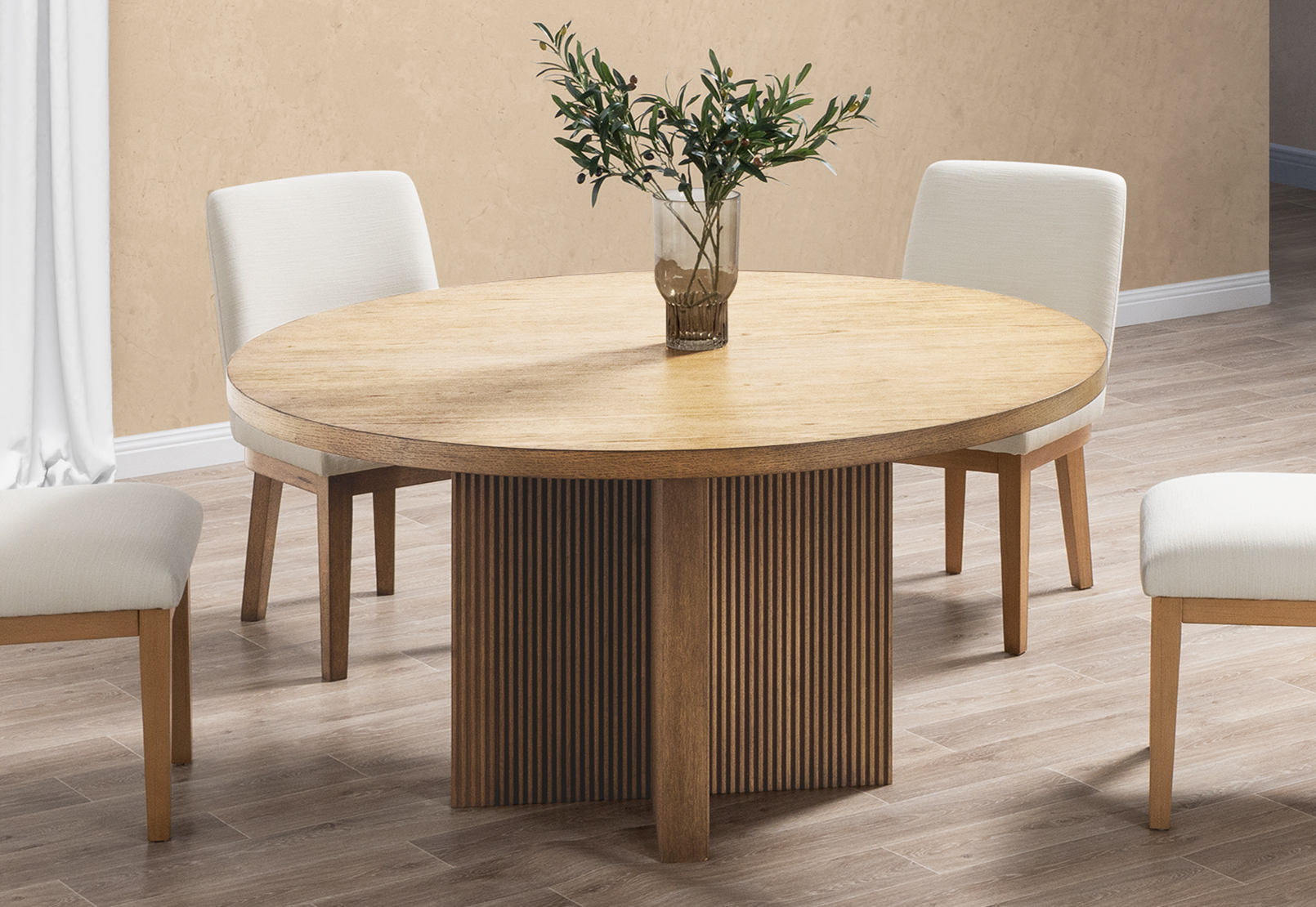 NATURAL THORIN 1500 Round Dining Table
