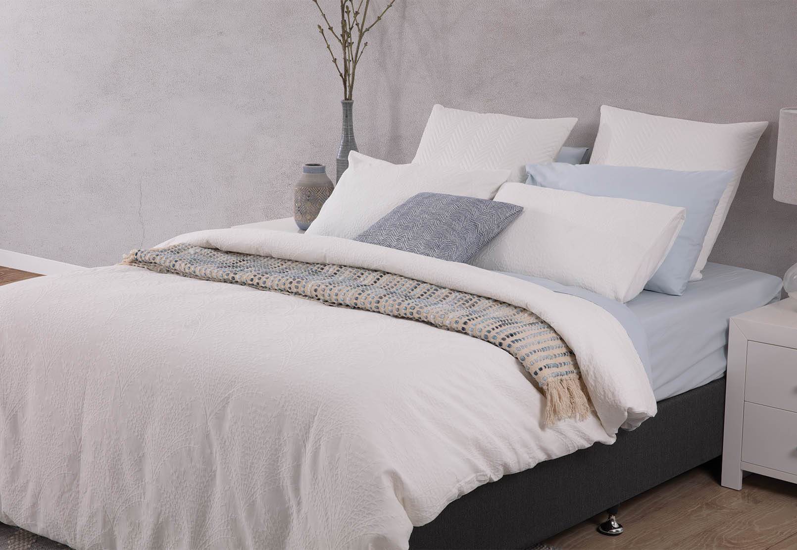 WHITE JUDE King Quilt Cover Set